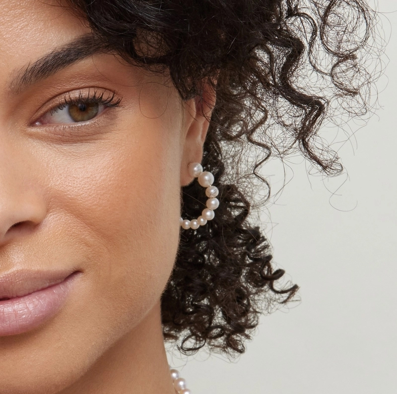 39 Types of White Gemstones: Properties, Uses and Benefits